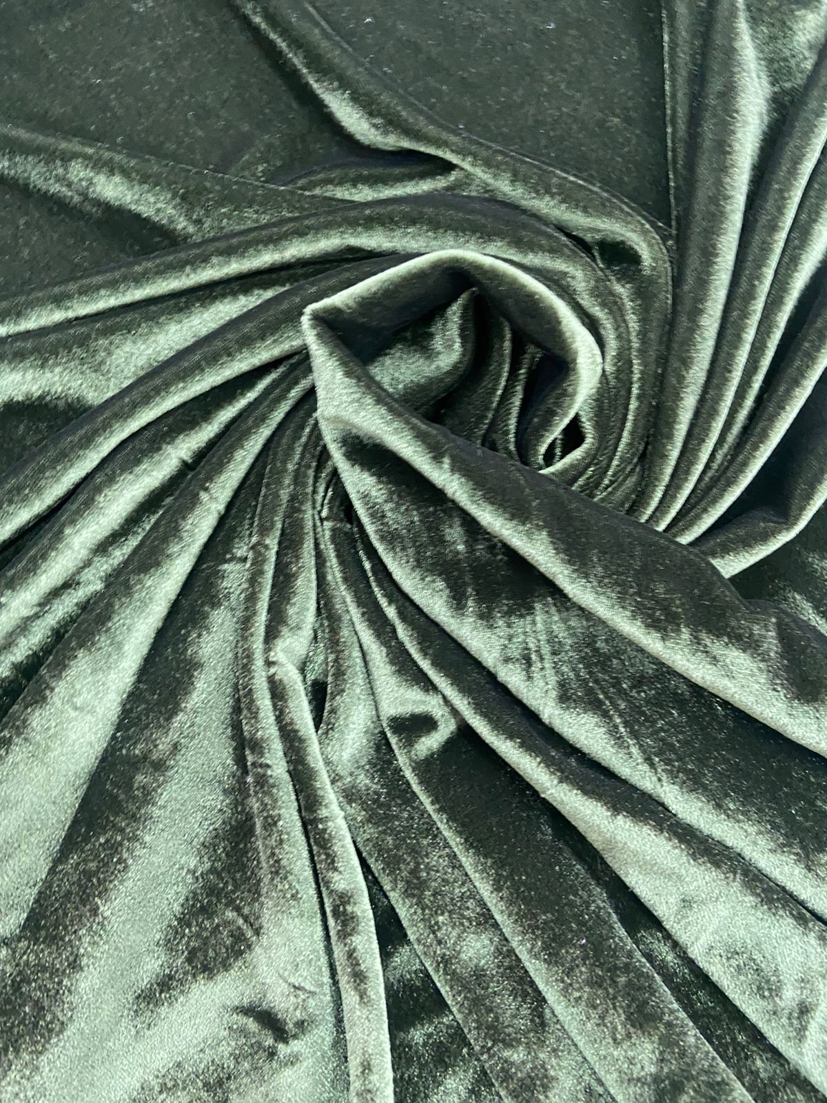 Veludo Alemão Cristal - Verde Musgo - LUCIENE TECIDOS